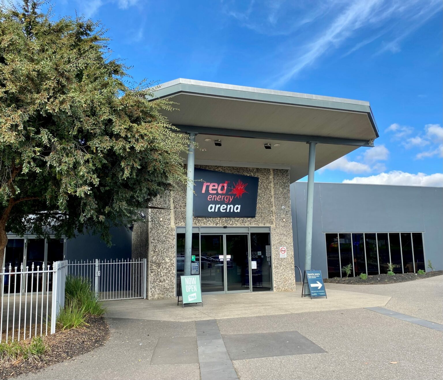 Red Energy Arena – a new look for the Bendigo Stadium - Red Energy Arena