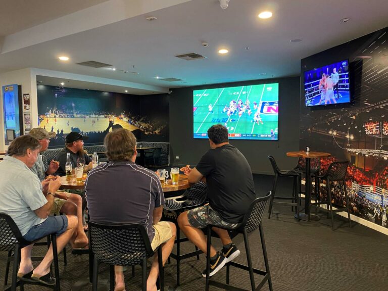 Sports Bar - Red Energy Arena